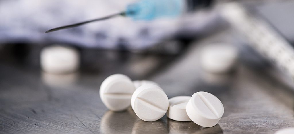 Conheça os perigos das drogas ilícitas e quais cuidados tomar! - Blog ...